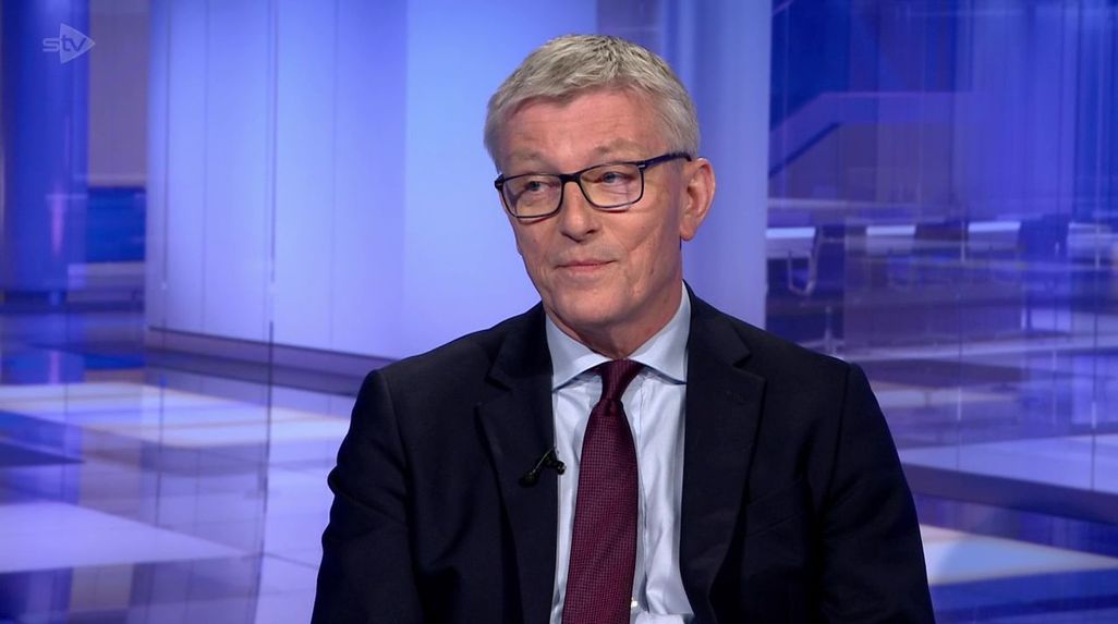 Peter MacMahon • Biography & Images