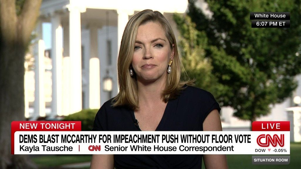 Kayla Tausche • Biography & Images